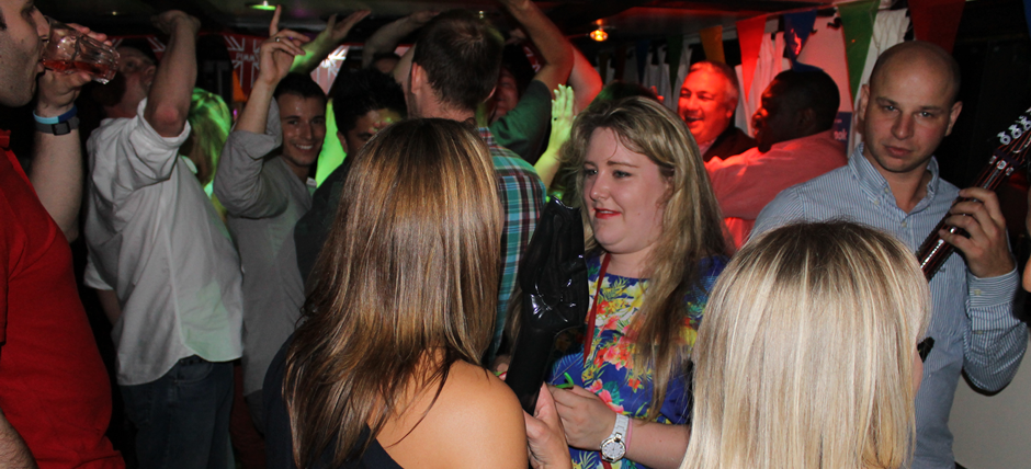 About – Boatel Party Cruises